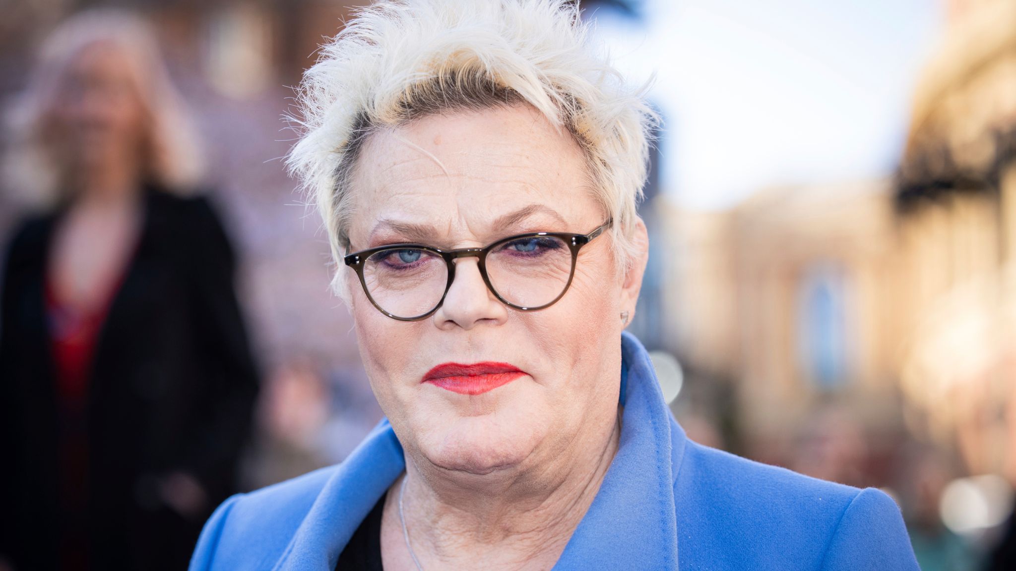 Women Are Funny! Eddie Izzard Voted One Of The World's Best Stand-Ups ...