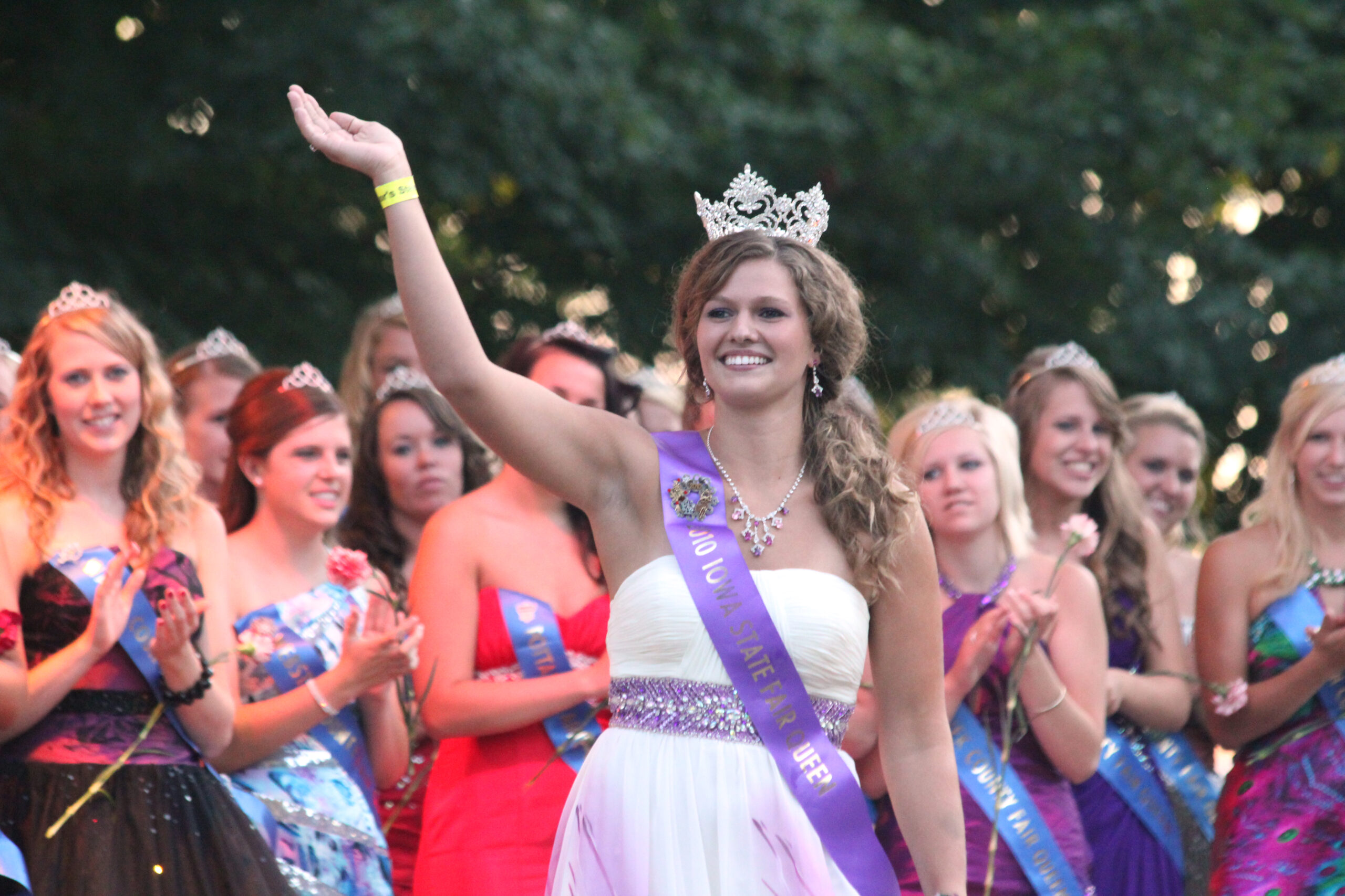 Women Banned From Female Beauty Contests | The Upper Lip