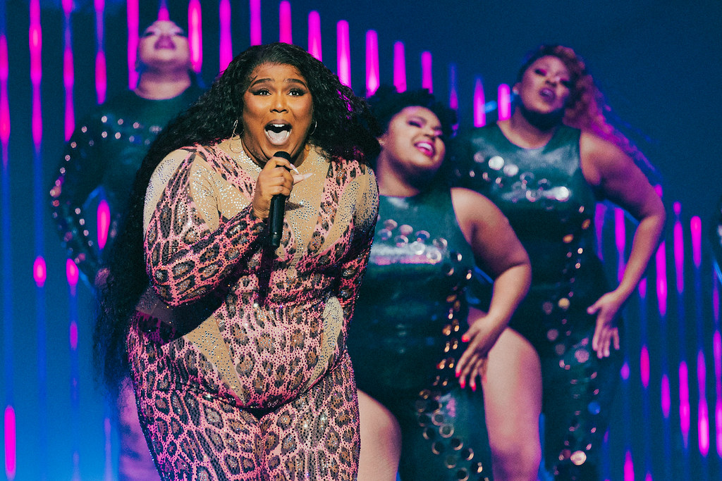 Lizzo In Hot Water For Fat-Shaming Her Backup Dancers. Claims "There’s ...